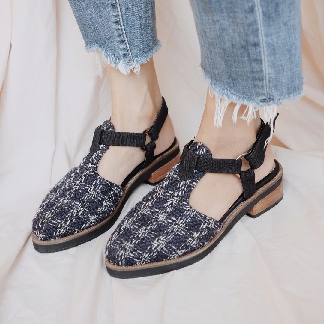 7 Model Sepatu Sandal Dari Brand Lokal Yang Nyaman Dan Stylish - Womantalk