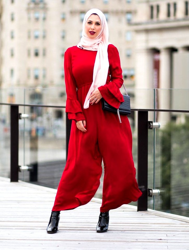 7 Pilihan Warna Hijab yang Keren Dipadukan dengan Outfit Merah Anda ...