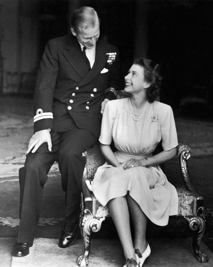 13 Potret Pertunangan Keluarga Kerajaan Inggris, Dari Ratu Elizabeth ...