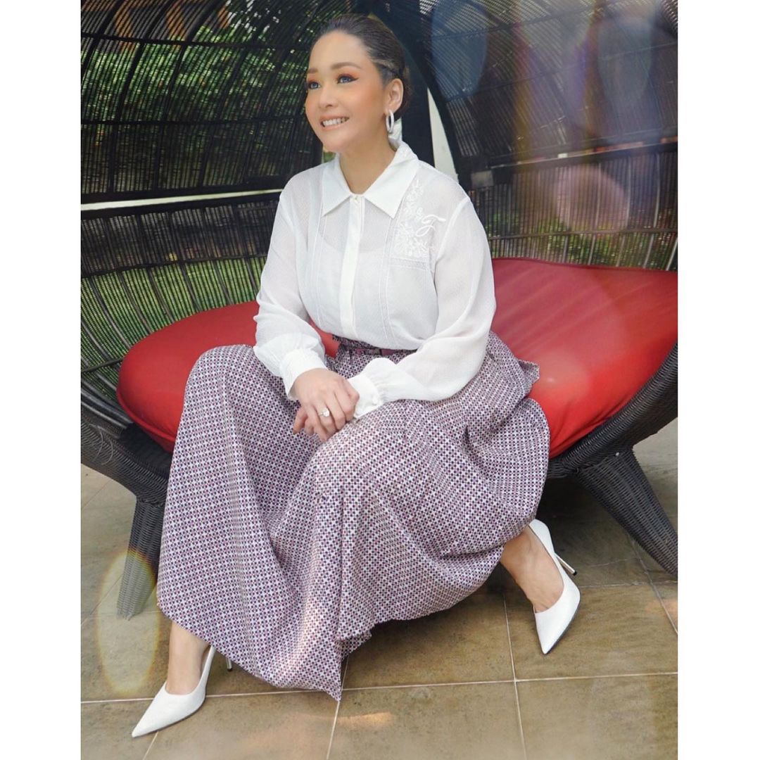 9 OOTD Mahal Dan Mewah Selebriti Indonesia, Termasuk Luna Maya - Womantalk