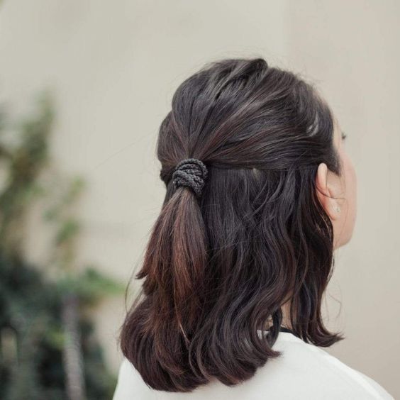 7 Cara Ikat Rambut Pendek Simpel Tapi Tetap Cantik Dan Rapi - Womantalk